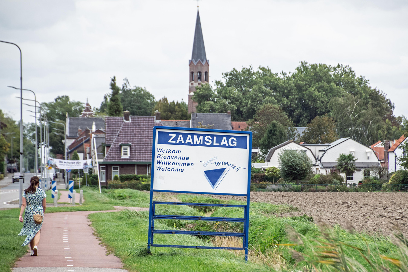 Het geheim van Zaamslag: ‘Het dorp houdt zichzelf in leven, dat is écht ...