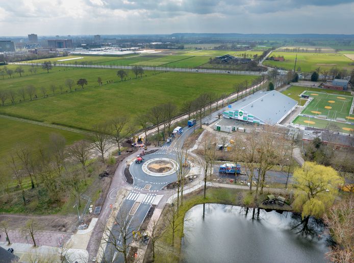 Spookrijdende fietsers verleden tijd als nieuwe Bennekomse rotonde eind ...