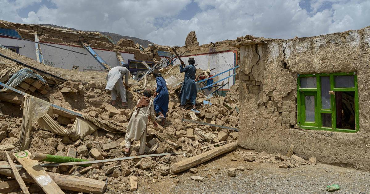Aardbeving treft Afghanistan en Pakistan, zeker 11 doden en tientallen ...
