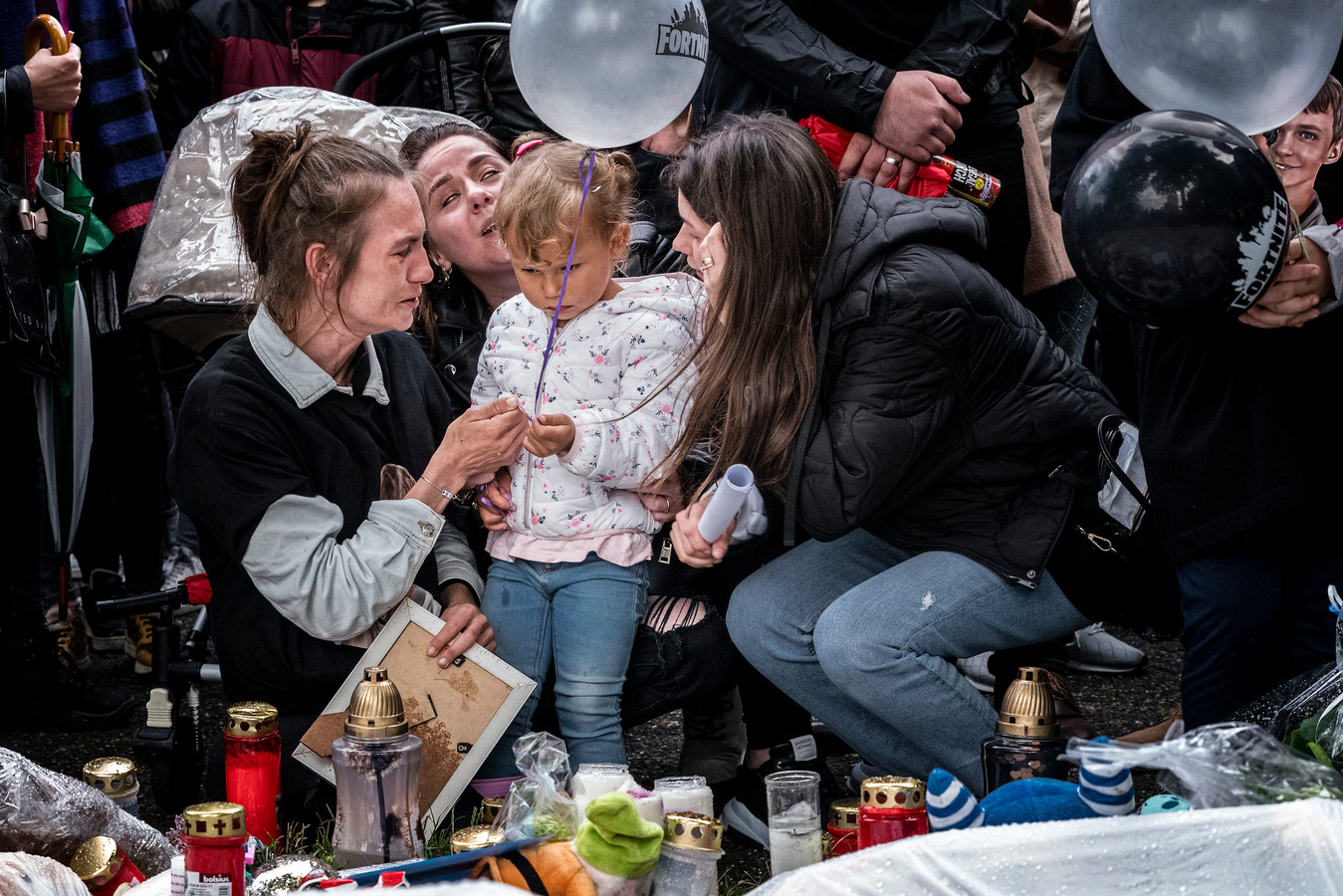 Donny M. misbruikte Gino in badkamer, zodat buren het niet zouden horen ...
