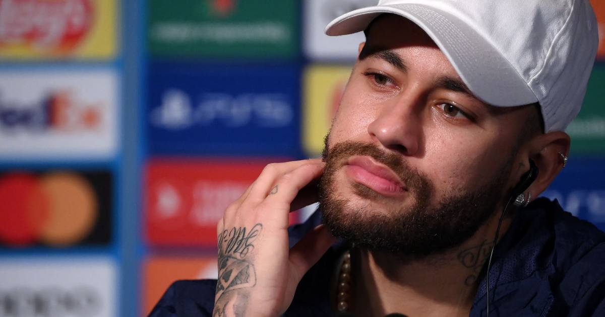Boze Neymar wil weten wie de mol is in de kleedkamer van PSG: “Net nu ...