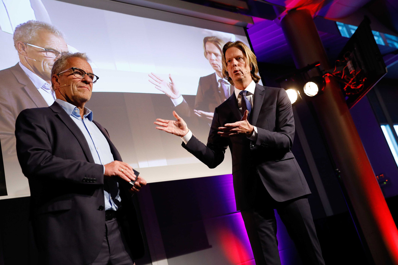 Gudde onderscheiden met penning, De Jong start ontspannen | Foto | AD.nl