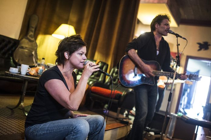 Ostrega en Löw nemen samen liedjes op | Antwerpen | hln.be