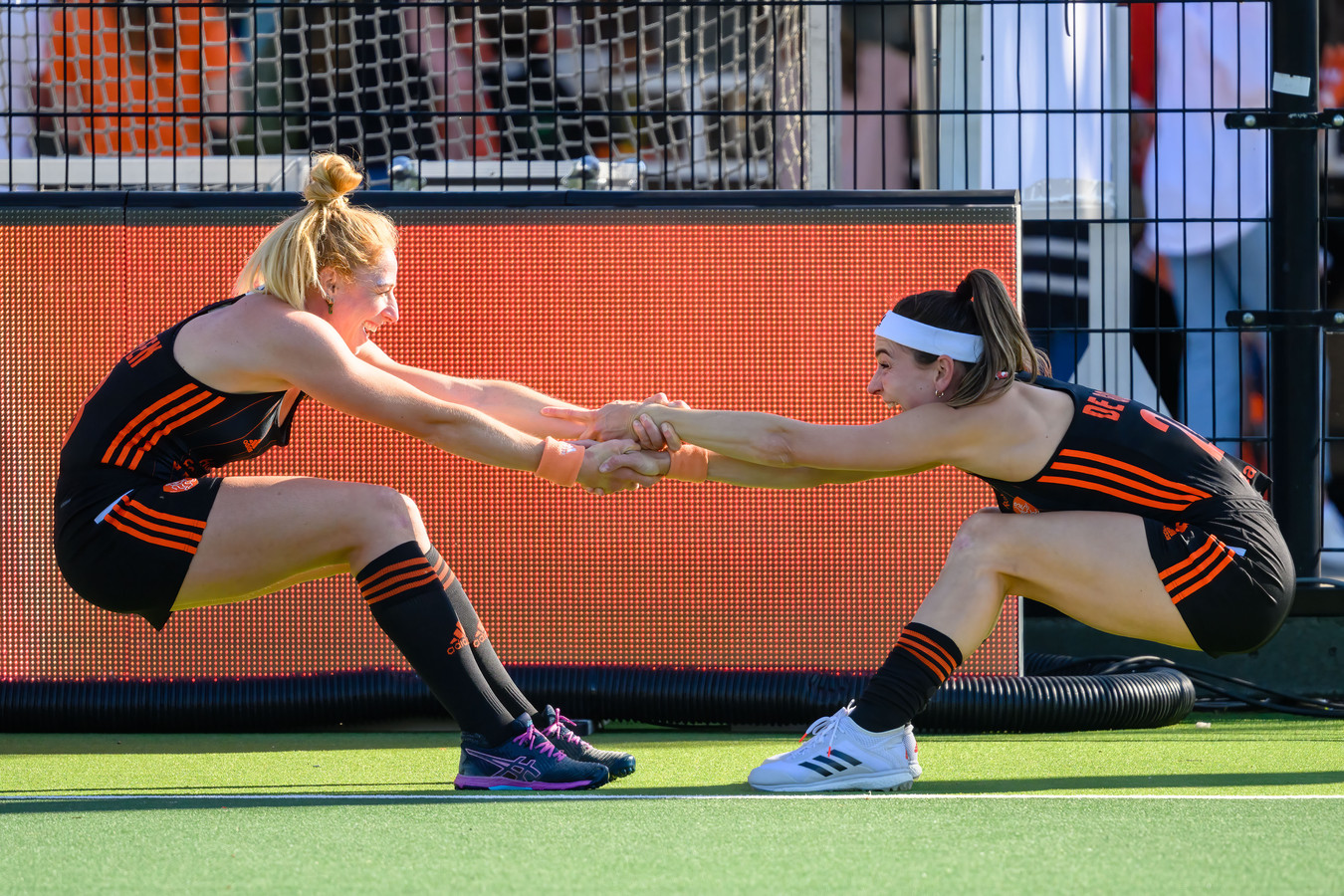 ‘Tegenpolen’ en hartsvriendinnen Eva de Goede en Margot van Geffen ...