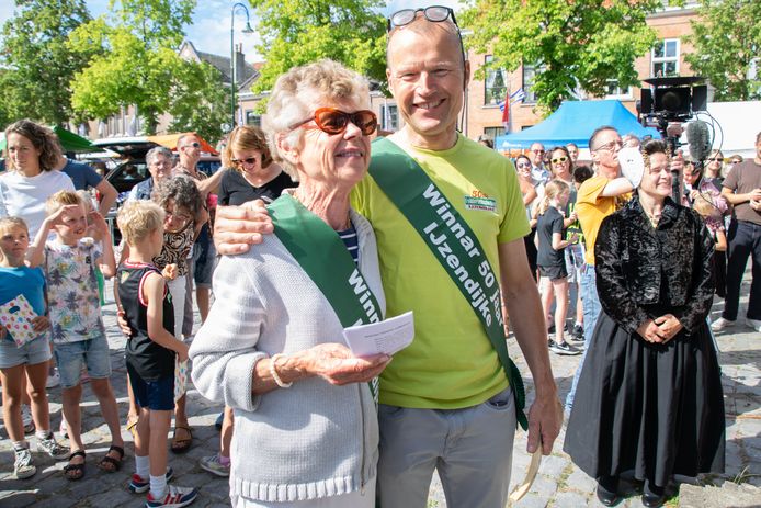 Trekpaardenvirus brengt na halve eeuw nog veel volk naar ...
