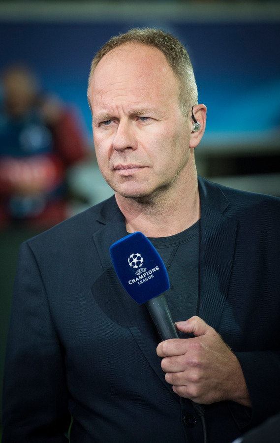 Klantendienst VRT lijst wekelijks hilarische klachten over Ben Crabbé ...