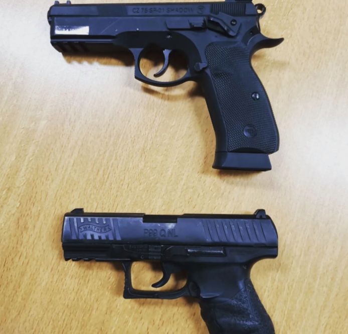 Politie treft wéér nepwapens aan in centrum van Utrecht: ‘Lijken steeds ...