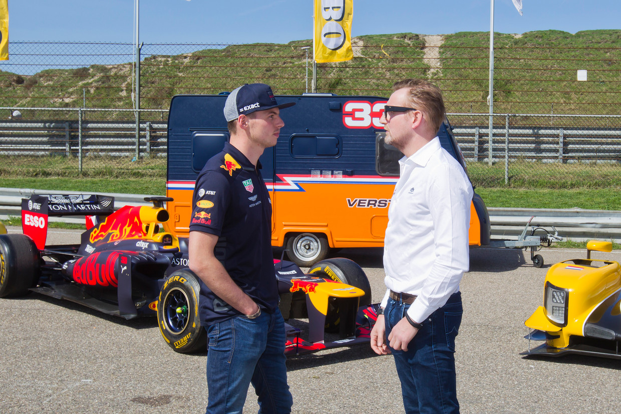 Hoe prins Bernhard het slapende Zandvoort wakker kuste | Het Parool