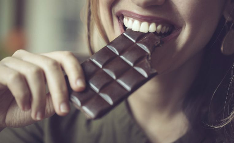 Waarom je geen chocola moet eten voordat je gaat slapen | Libelle