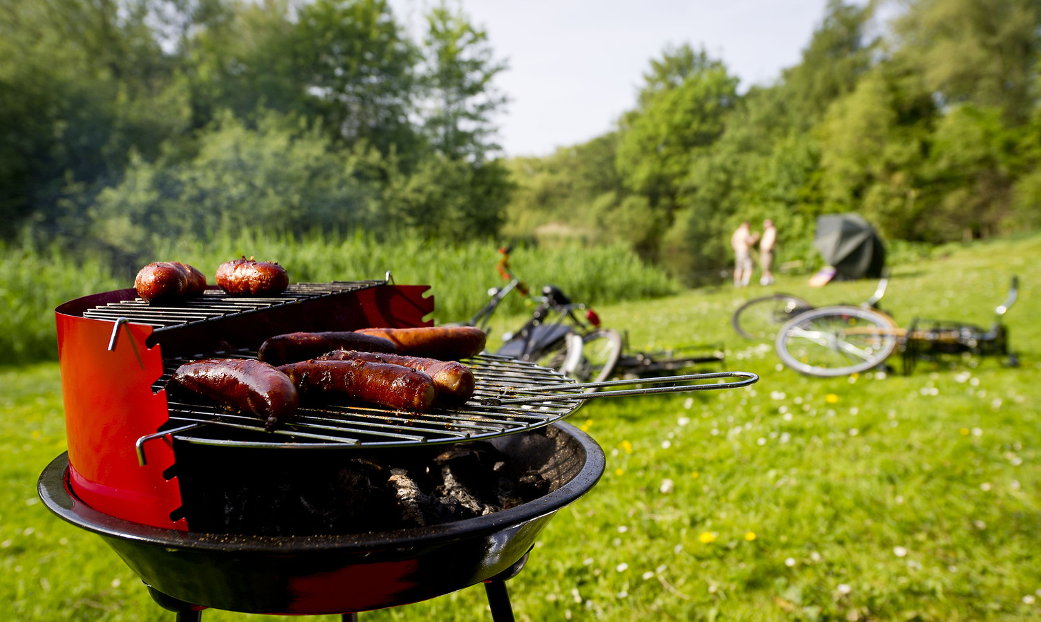 Eerst een warm en zomers weekend, maar daarna komt de regen terug ...