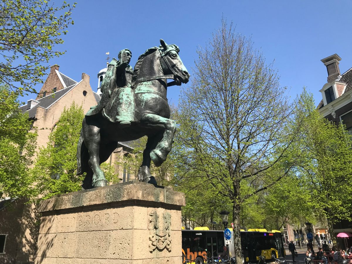 Deze 7 Utrechters hebben een standbeeld en dit is waarom | Foto | AD.nl
