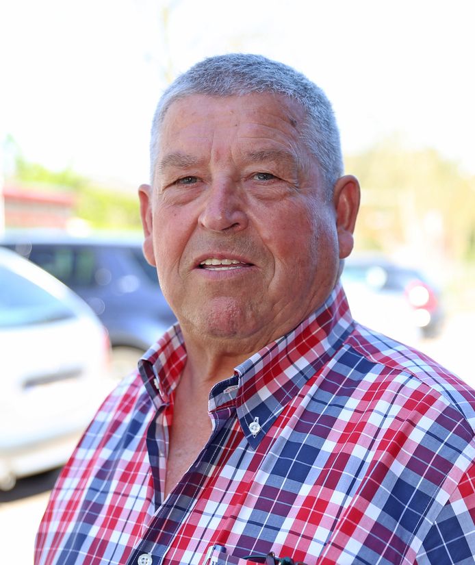 Schepen Van Den Eynde (Open VLD) verlaat politiek | Merchtem | hln.be