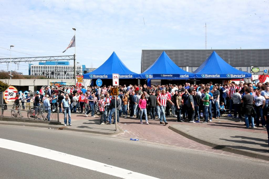 Supporterscafé De Aftrap in Eindhoven mag blijven tot eind dit jaar ...