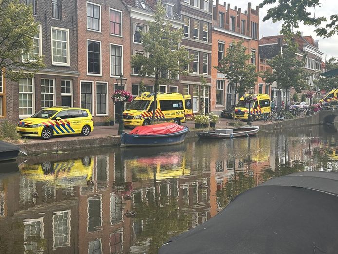 66-jarige man overlijdt na steekpartij in Leiden, man gearresteerd | Buitenland | hln.be