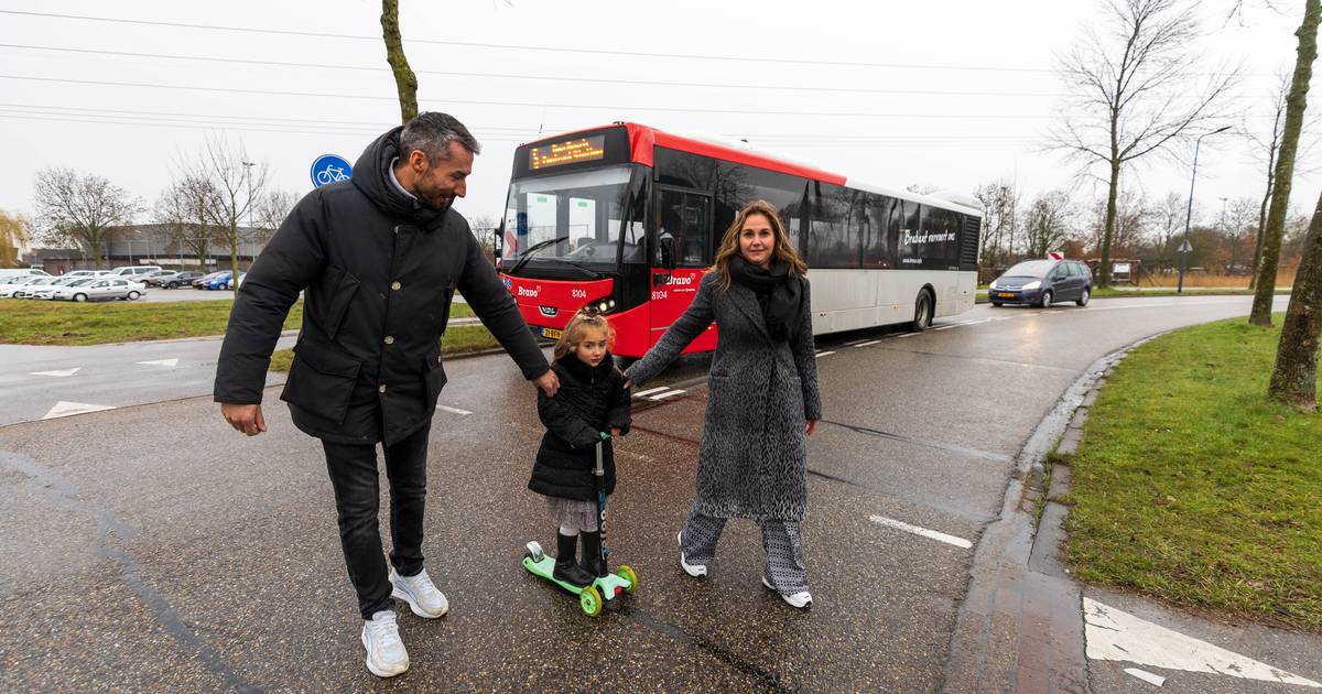 Zinzi is het beu: ‘Het is toch niet zo lastig om deze oversteek te ...