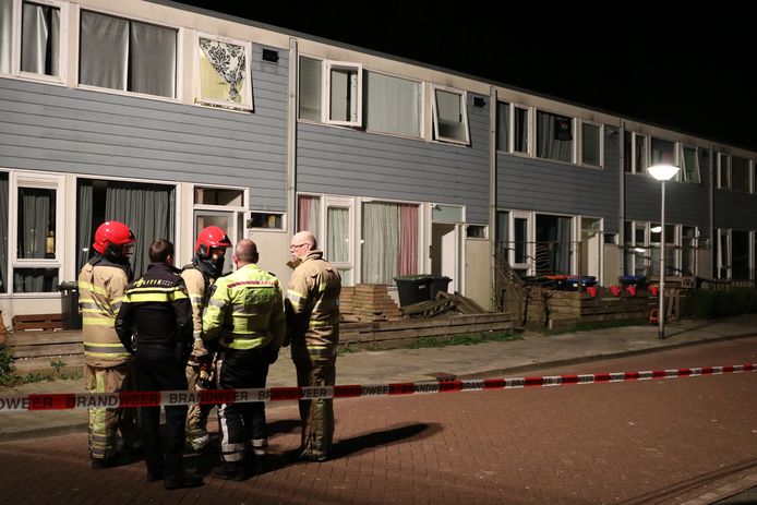 Zes woningen in Nagele ontruimd na rare lucht | Noordoostpolder ...