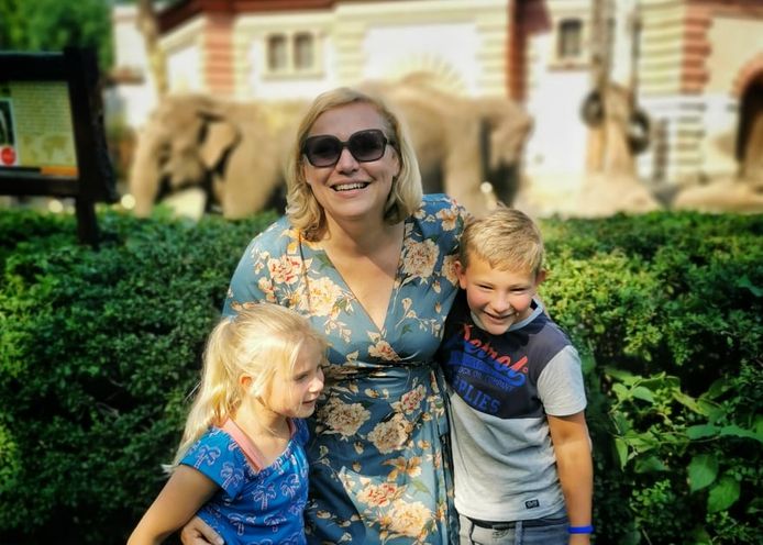 Wiljo (45) en kinderen doen klusjes op de camping: ‘Maken samen ...