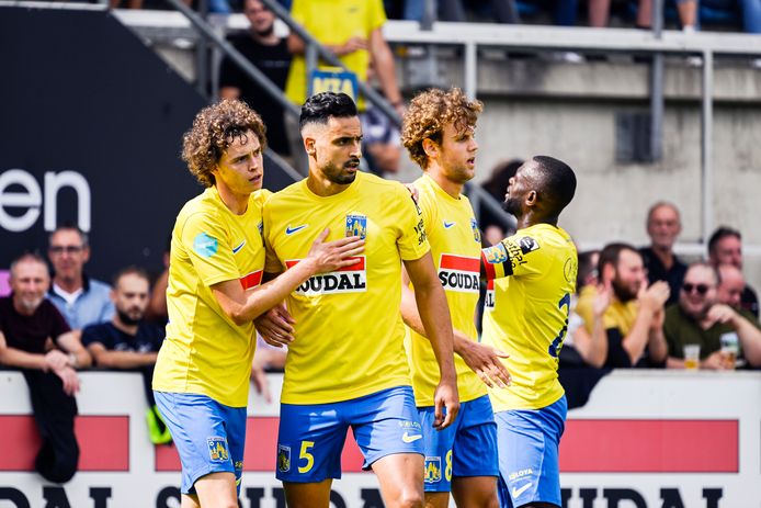 Maxim De Cuyper en KVC Westerlo moeten Cercle Brugge achter zich zien ...