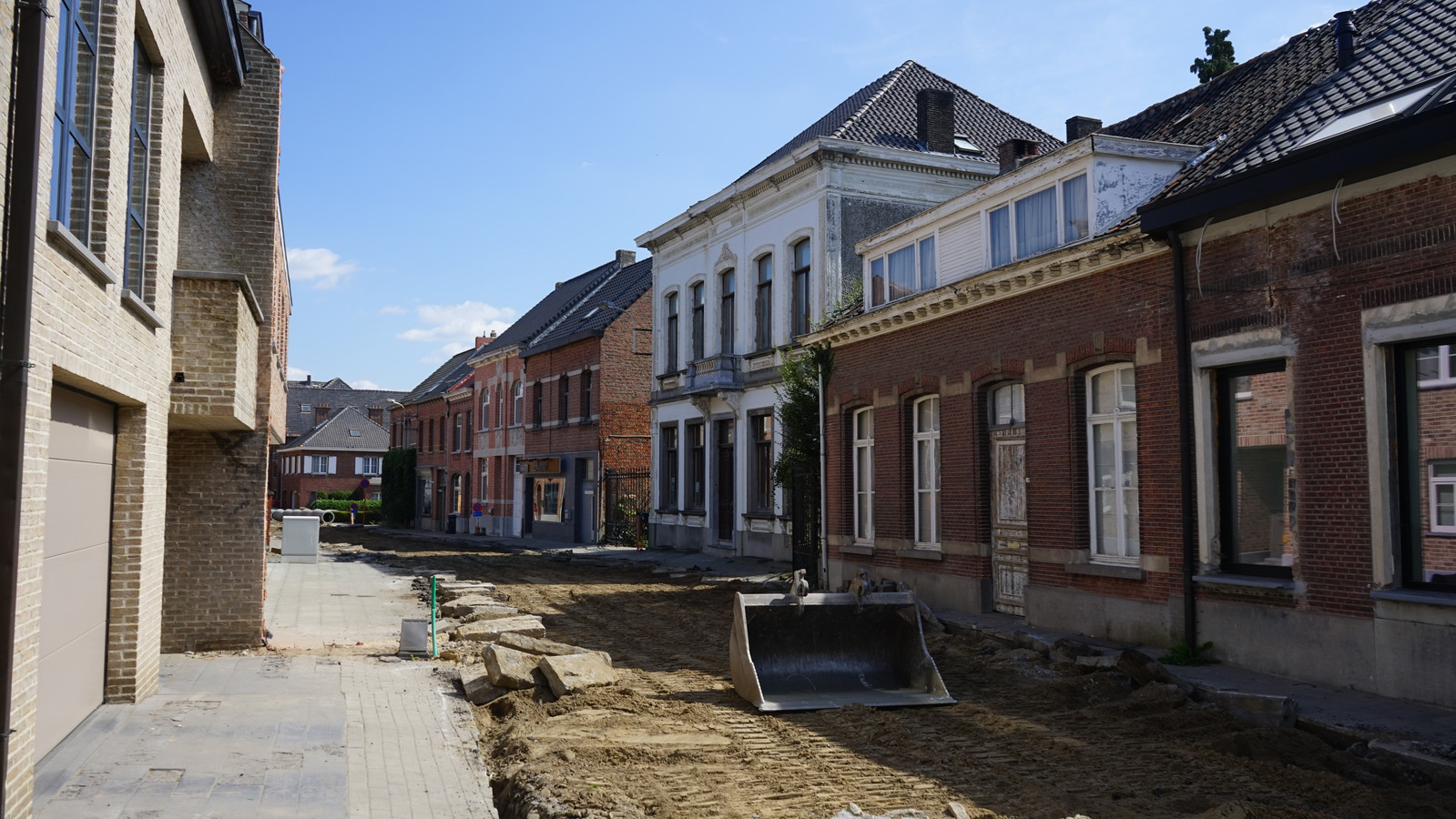 ‘Muur van Tielrode’ na tien jaar onder de sloophamer: “Het was een ...