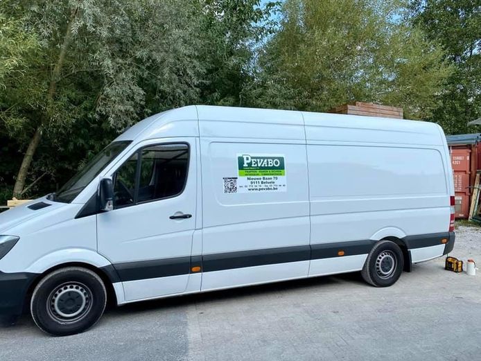 Dieven weg met 100.000 euro aan gereedschap bij Pevabo in Sint-Niklaas ...