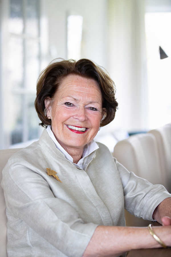 Rita van Gorp na vijftig jaar gestopt als tandartsassistente: ‘Ik snap ...