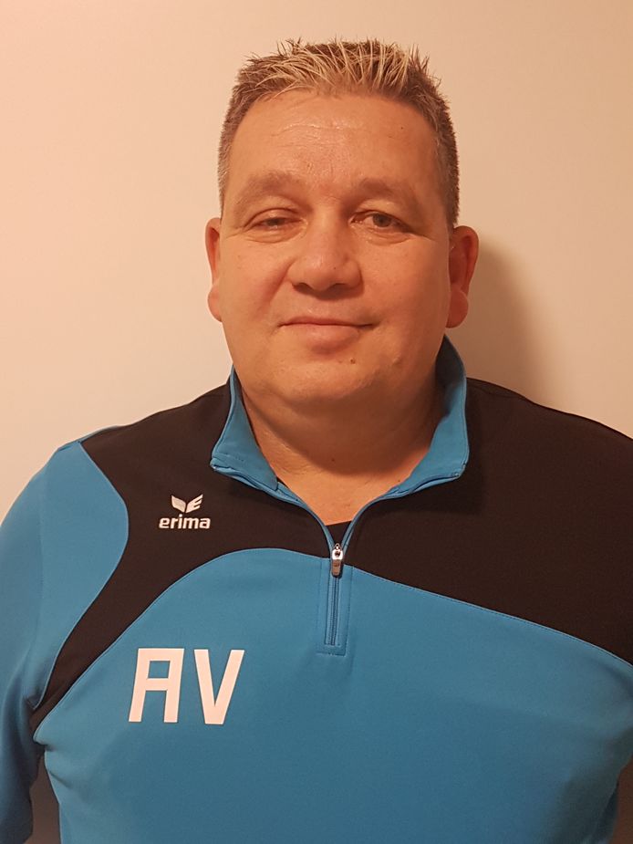 André Vos staat voor eerste klus als hoofdtrainer bij Dussense Boys ...