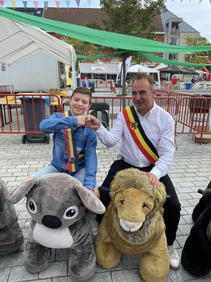 Jef Thevelin is de nieuwe kinderburgemeester | Kuurne | hln.be