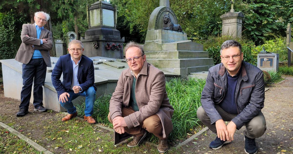 Vzw Albrecht Rodenbach breekt lans voor beter onderhoud historische graven op oude stedelijke ...
