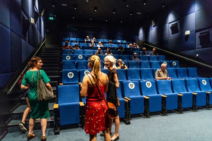 Publiek mijdt bioscopen, ook nu er weer plek is | Binnenland | AD.nl