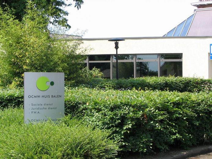 Dienstverlening in OCMW-huis tijdens voormiddag even verstoord | Balen ...