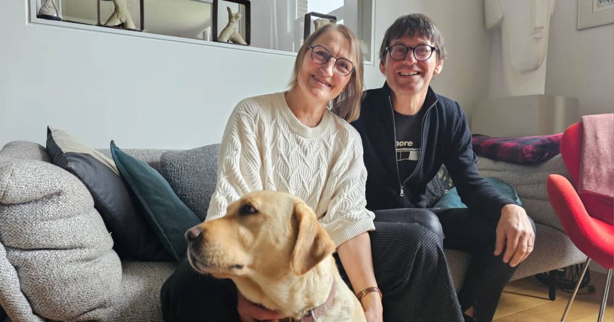 Haar man Kris (58) bleek jongdementie te hebben, nu is Annick (62) zijn ...