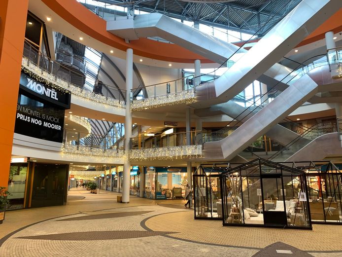 Dit is wat er gaat gebeuren met de MegaStores | Den Haag | AD.nl