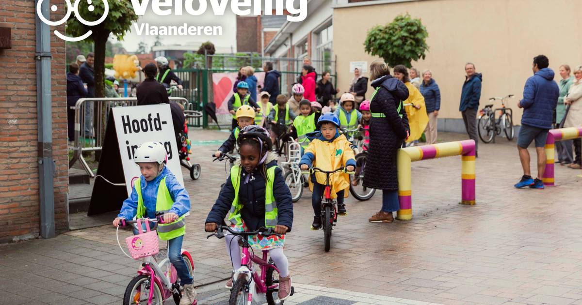 KIJK. 400 leerlingen van Stedelijke Basisschool Kuringen fietsen de ...