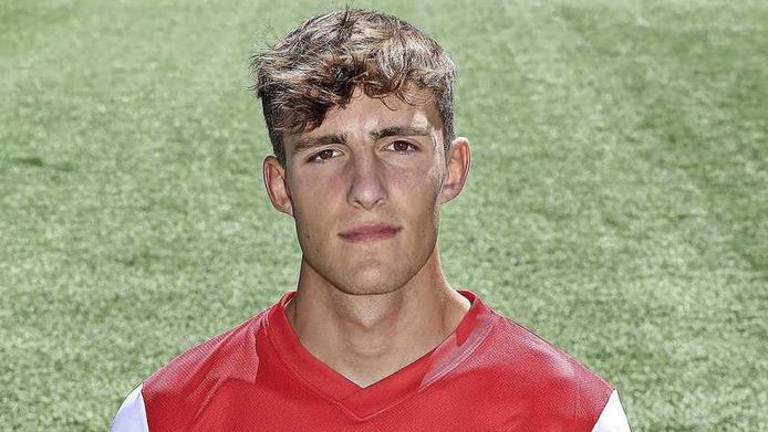 Zoon Mark van Bommel ruilt MVV in voor Belgische club | Nederlands ...