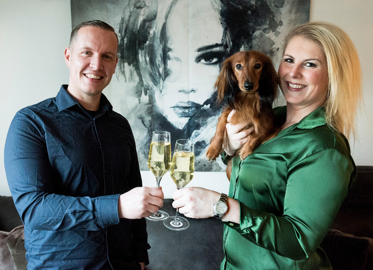 Linda en Wesley zijn buren én collega’s: ‘De eerste week belde hij mij ...