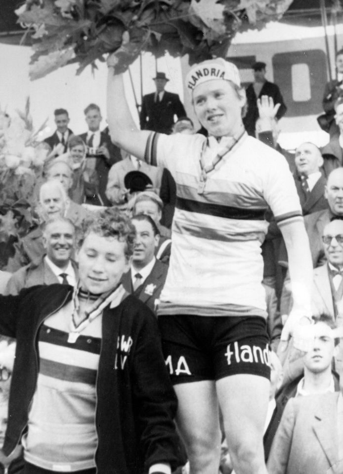 KOERS huldigt Yvonne Reynders, pionier van het vrouwenwielrennen, met ...