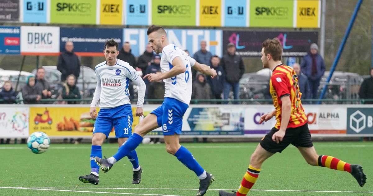 Lucas Nagel van Urk trekt het boetekleed na zijn rode kaart: ‘Schrijf ...