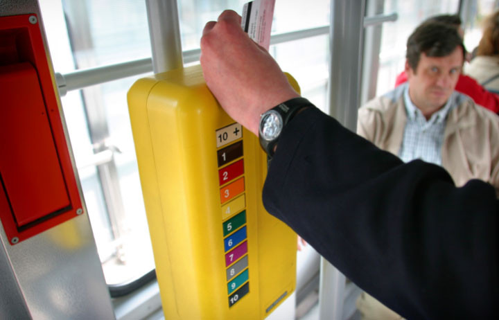 TicketTouch, aanbieder van m-ticket De Lijn, stopt ermee | Foto | hln.be