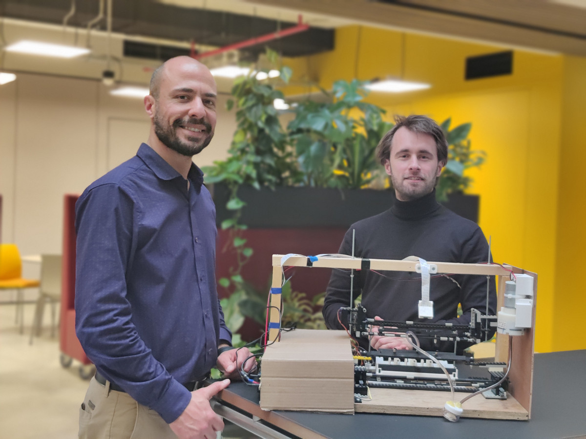 Honingbij spoort corona op: bedrijf van Leon uit Apeldoorn komt met ...