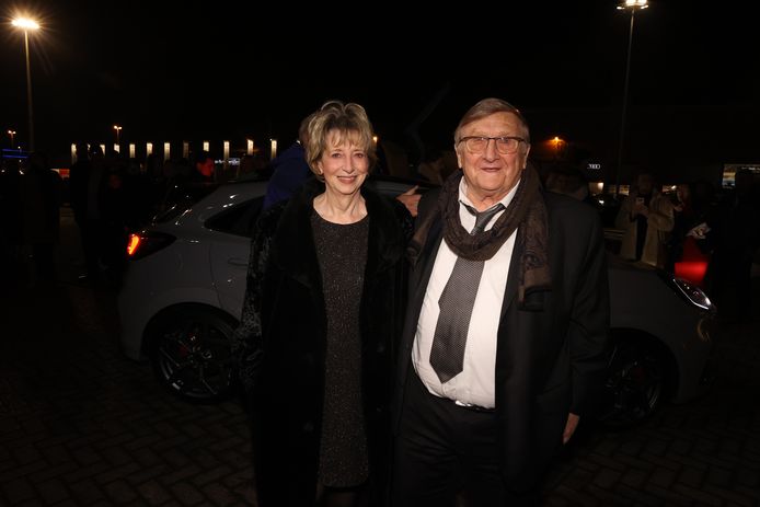 IN BEELD. Een swingende Sam Gooris en een onherkenbare Bart Wellens ...