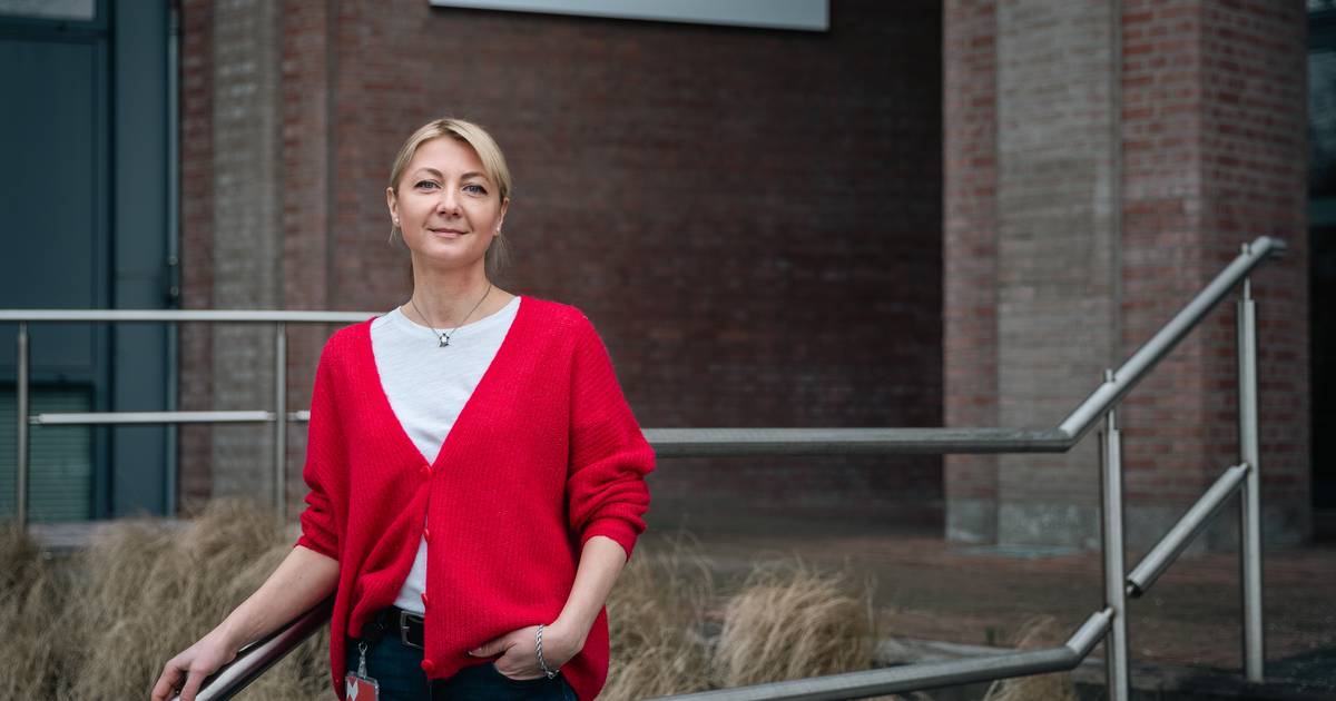 Maria werkt bij de gemeente Eindhoven én aan de wederopbouw van haar ...