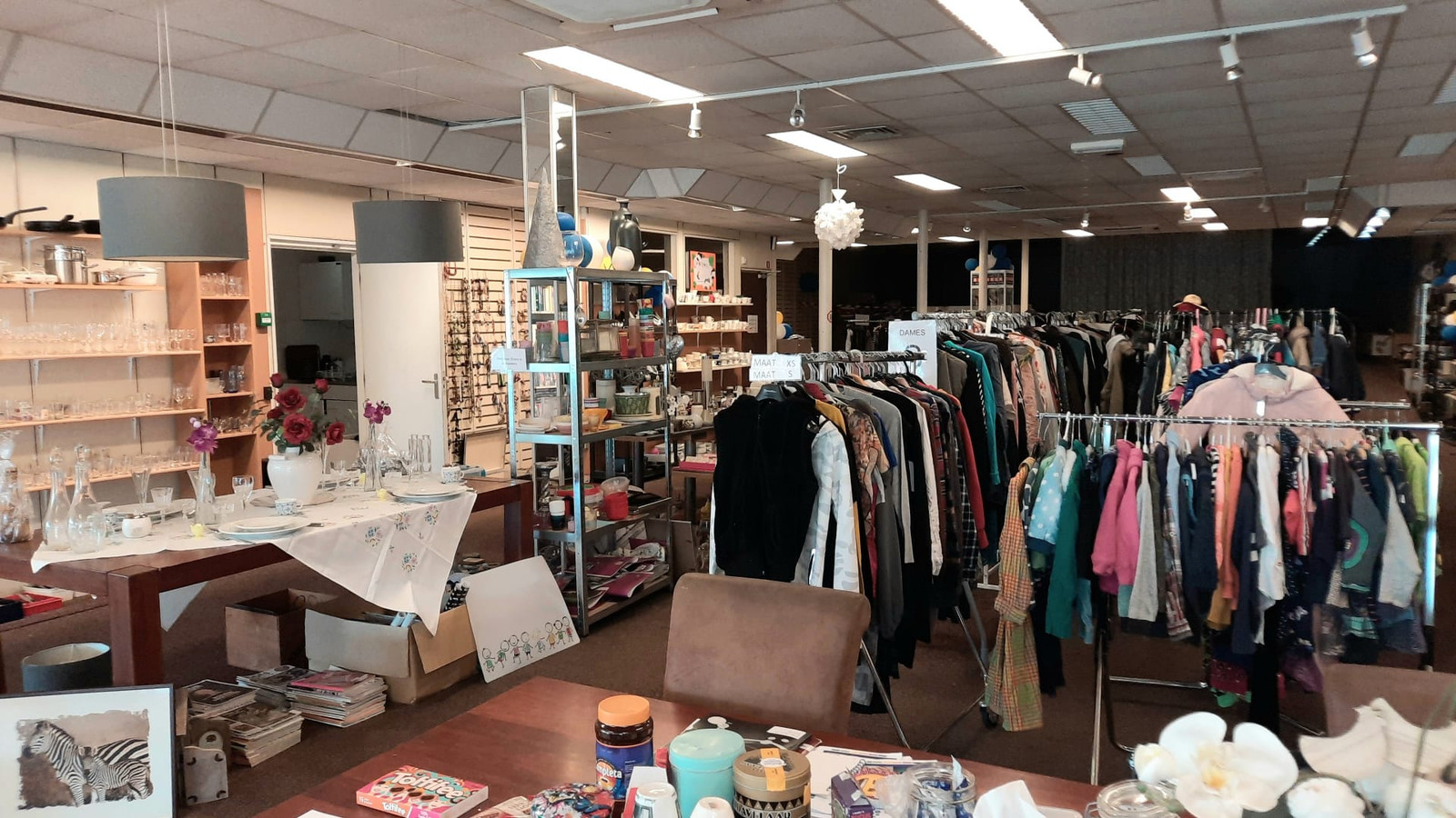 Weggeefhoek voor Hellendoorns minima zoekt nieuwe spullen: ‘We zijn ...