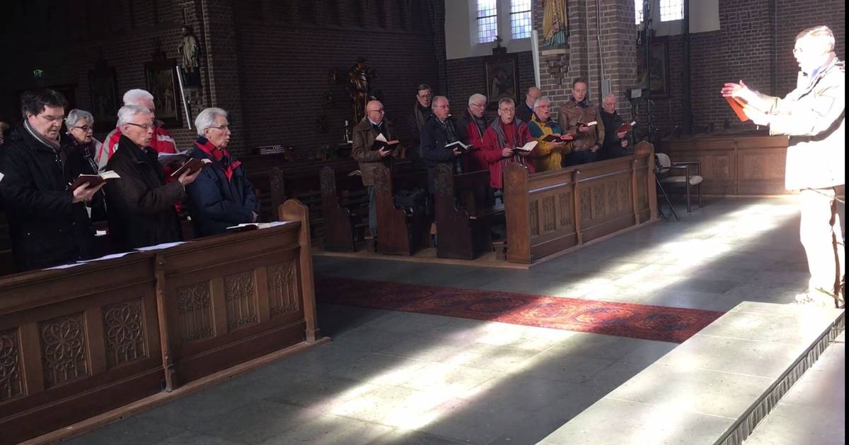 De geest van Theo Driessen leeft voort met gregoriaanse zang in Helmond ...