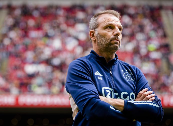 Ajax-trainer Maurice Steijn ziet af van kort geding na excuses Pierre ...