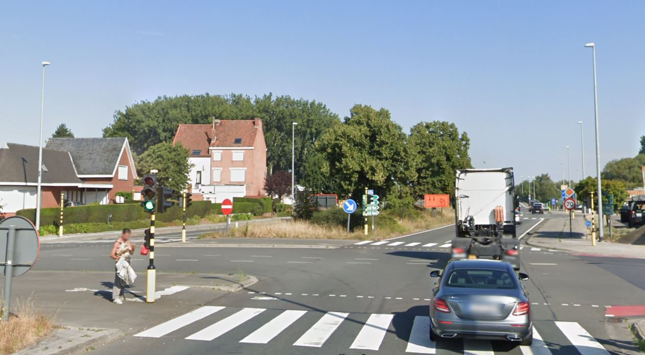 Eindelijk worden drie R8-kruispunten vooral voor fietsers veiliger: Ringlaan krijgt er drie ...