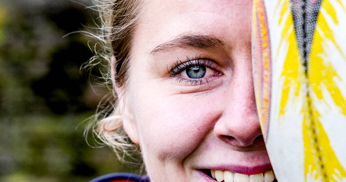 De helft van het jaar is de Bossche Pleuni Kievit succesvol rugbyprof ...