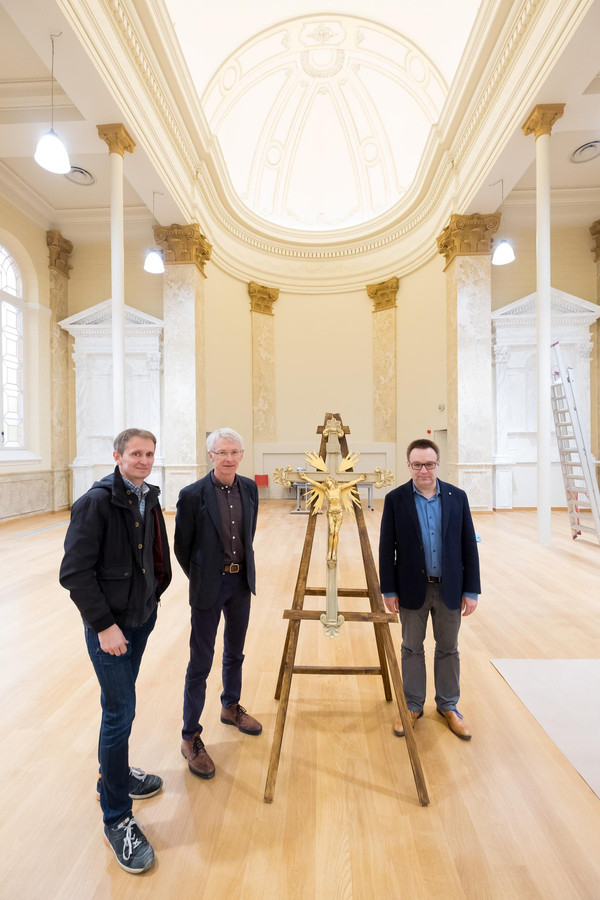 Oude kapel heeft gouden glans terug | Foto | hln.be