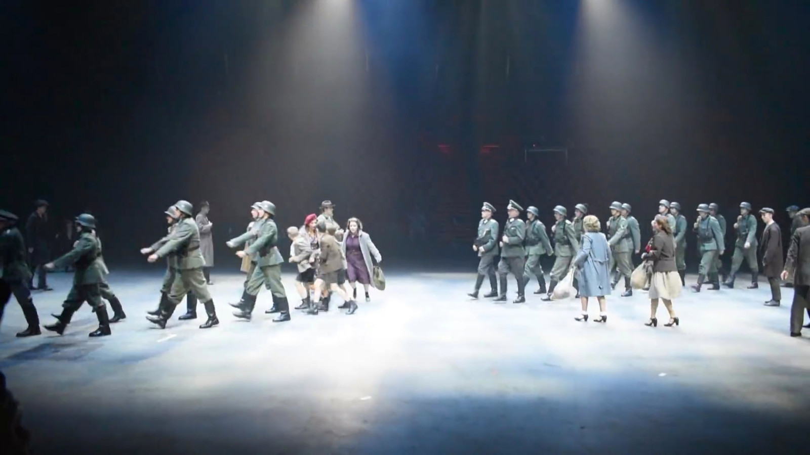 Ella Leyers krijgt hoofdrol in musical ‘40-45' | Foto | hln.be