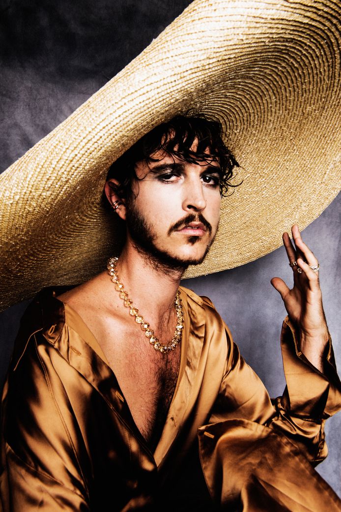 Max Colombie toont ware aard op derde album Oscar and The Wolf: "Ik ...