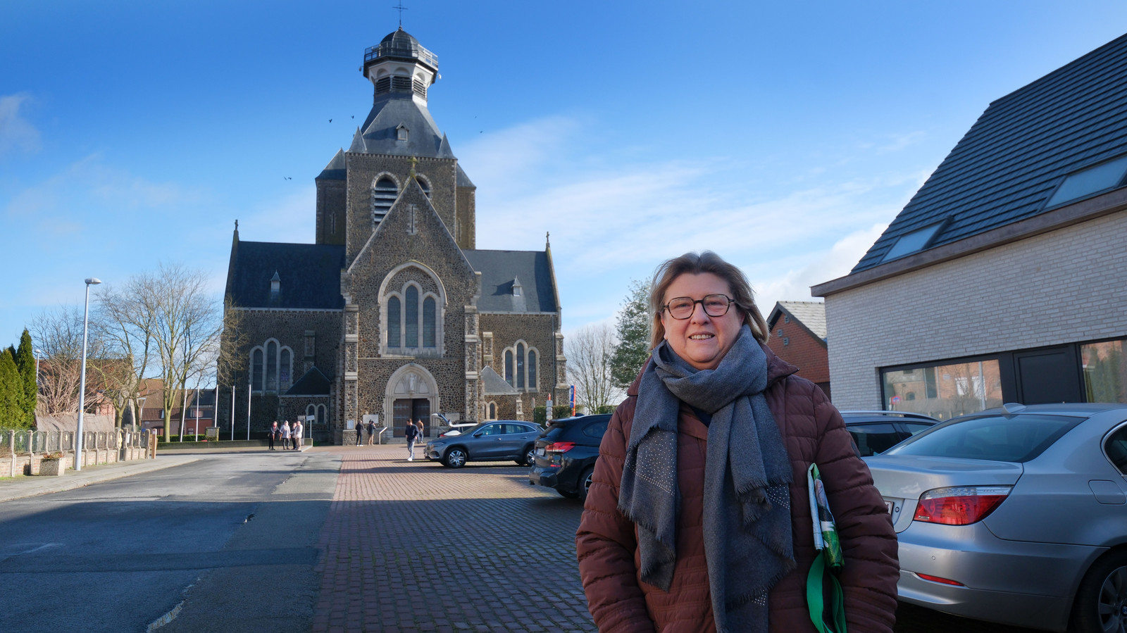 Kleinste stadje Mesen bouwde uitkijkpunt op kerk, maar dat moet nu ...